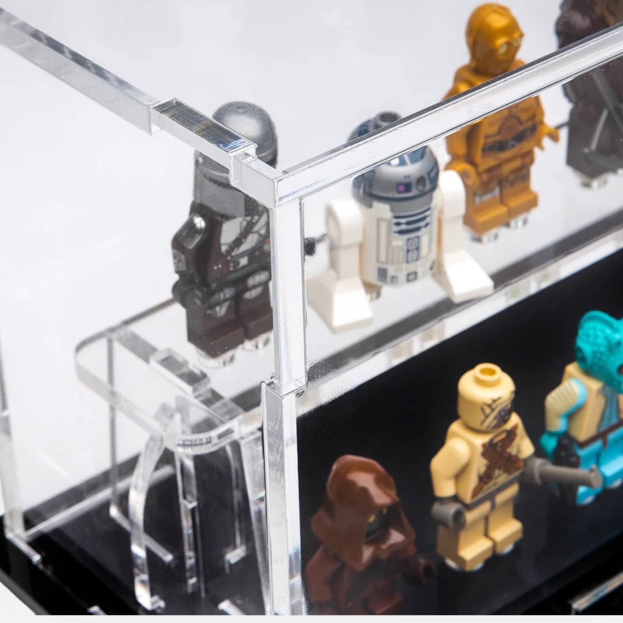 Brickshell Podium Display Case - 30 Minifigures