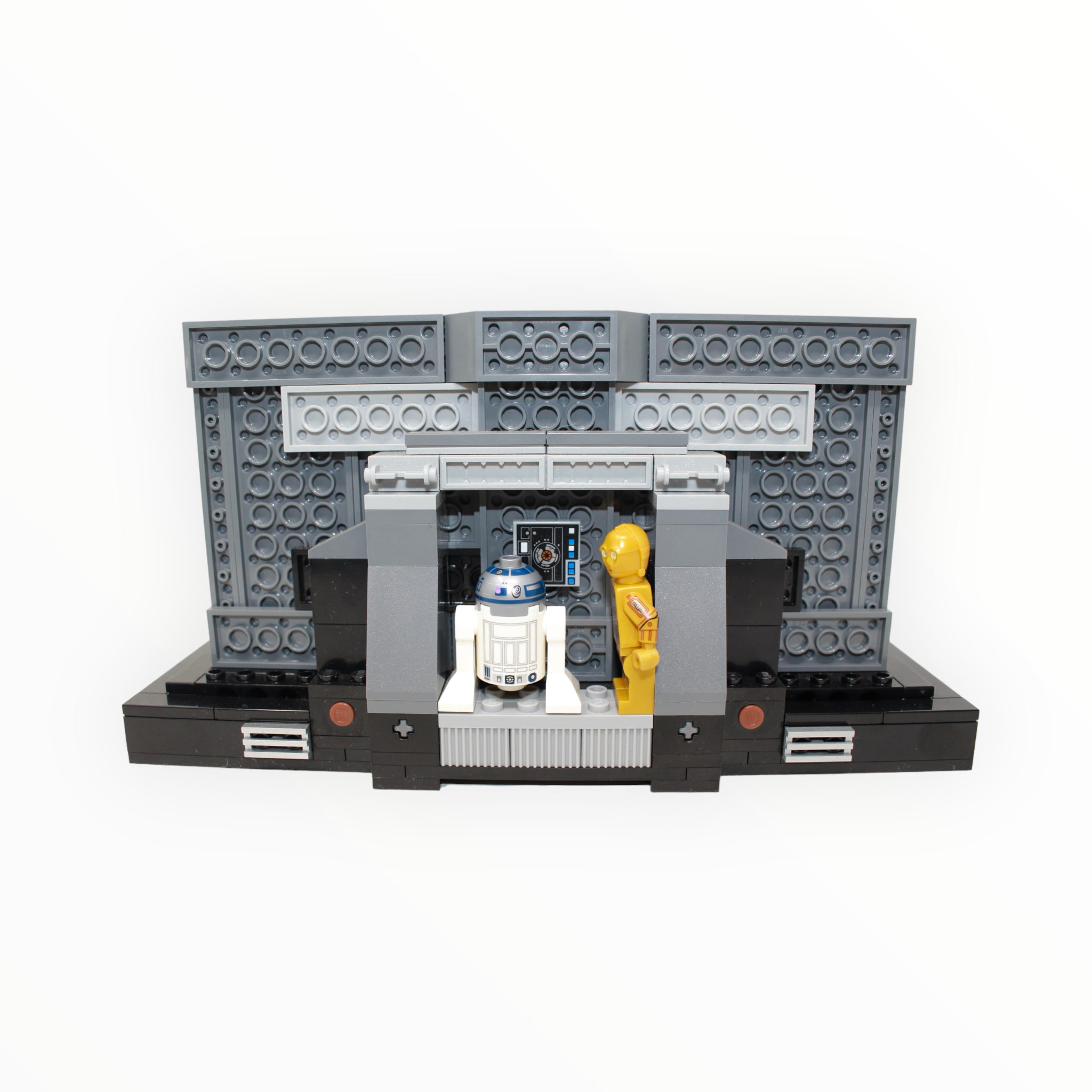 Used Set 75339 Star Wars Death Star Trash Compactor Diorama