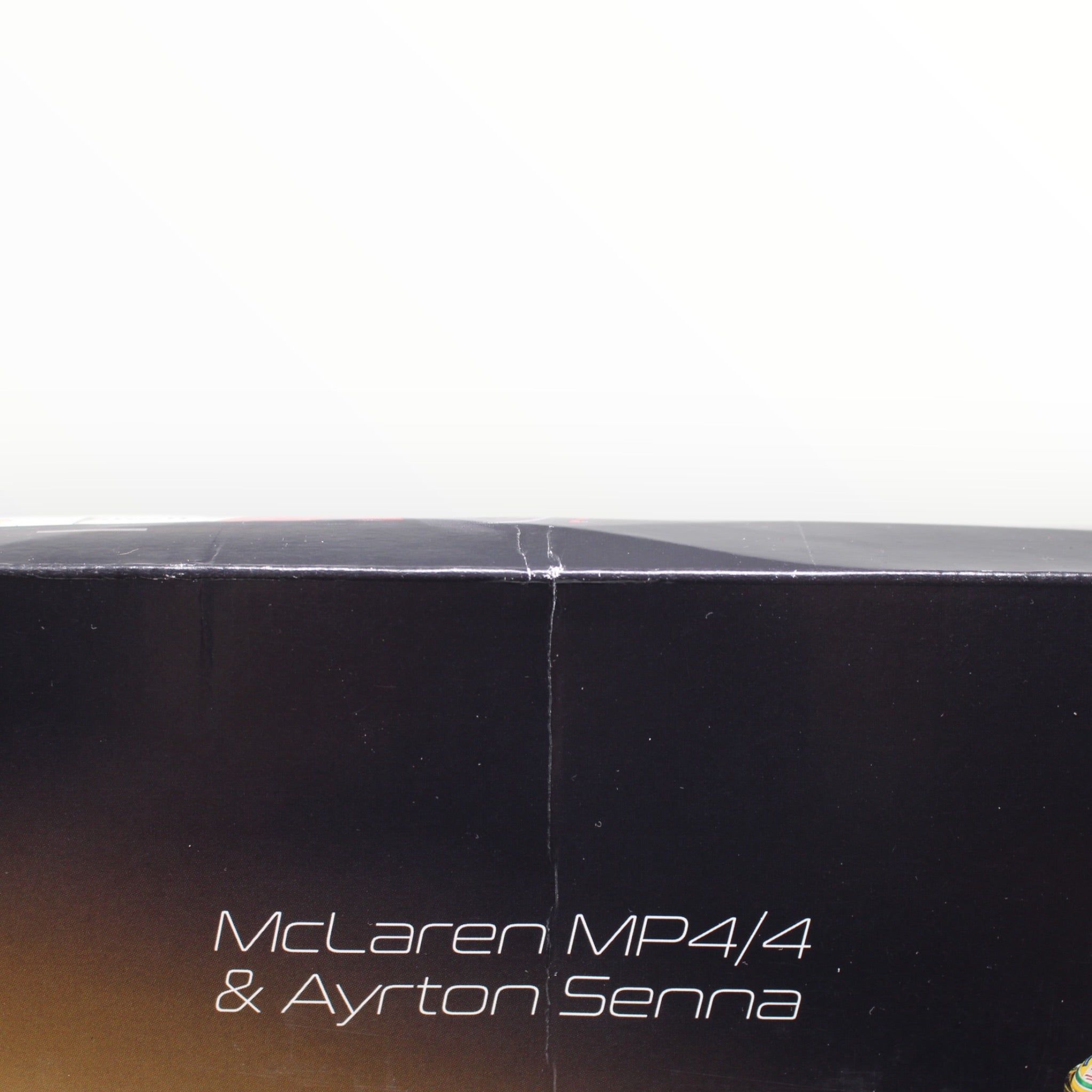 10330 Icons McLaren MP4/4 & Ayrton Senna (some box damage)